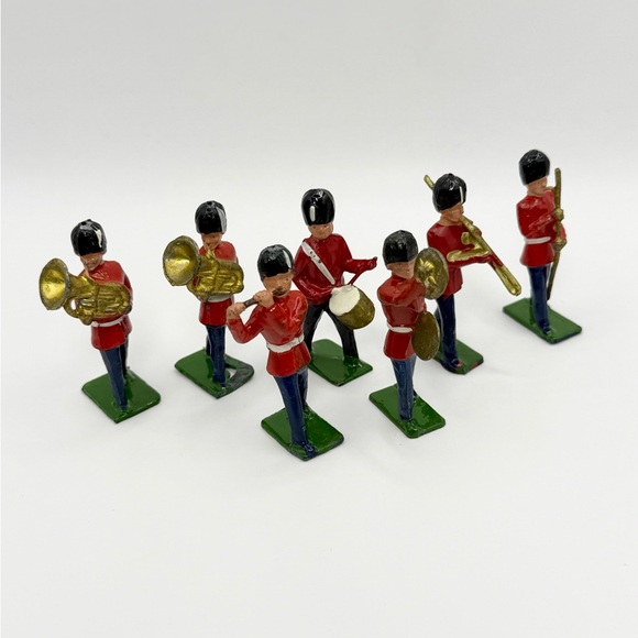 Toys | Vintage Cast Metal Toy Figures Made In England British Guard ...